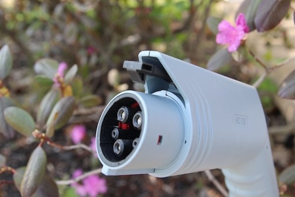 Different Types of Connectors for Electric Vehicles | Running Electric